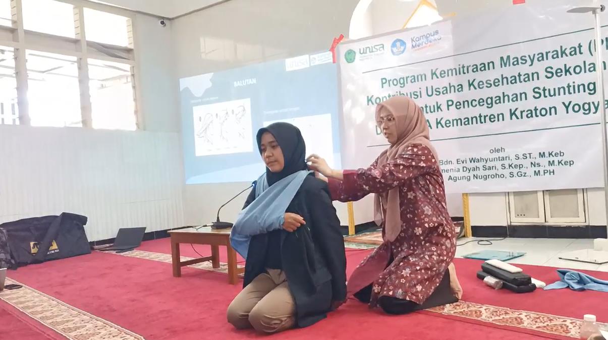 UNISA Yogyakarta and IGABA Kraton Collaborate to Prevent Stunting ...