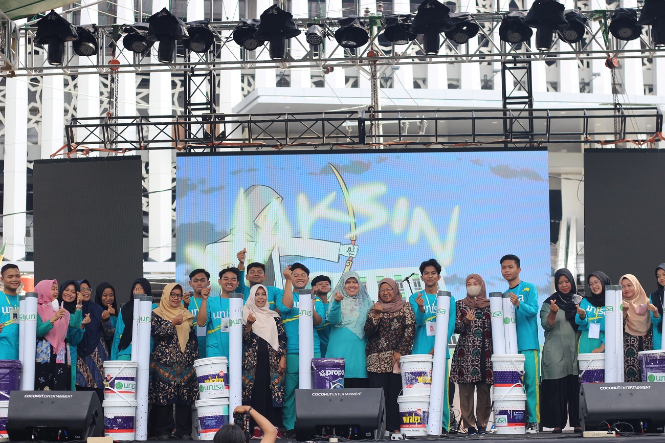 Peduli Permasalahan Sampah, UNISA Yogyakarta Bagikan Komposter Losida ...