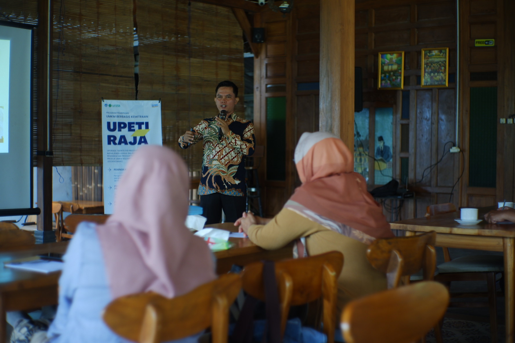 Lanjutkan Pembinaan UMKM, Tim UPETI RAJA UNISA Yogyakarta Gelar ...