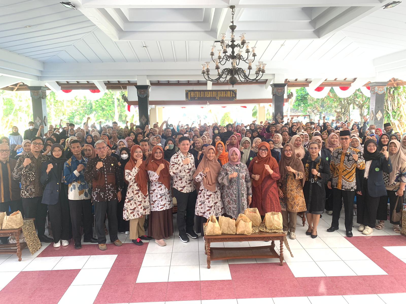 Beasiswa Sleman Pintar Wujudkan Mimpi 117 Mahasiswa Untuk Kuliah di ...