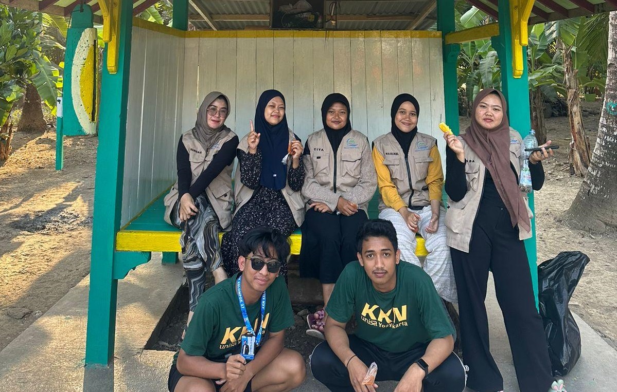 Mahasiswa UNISA Revitalisasi Fasilitas Umum di Dabag 1