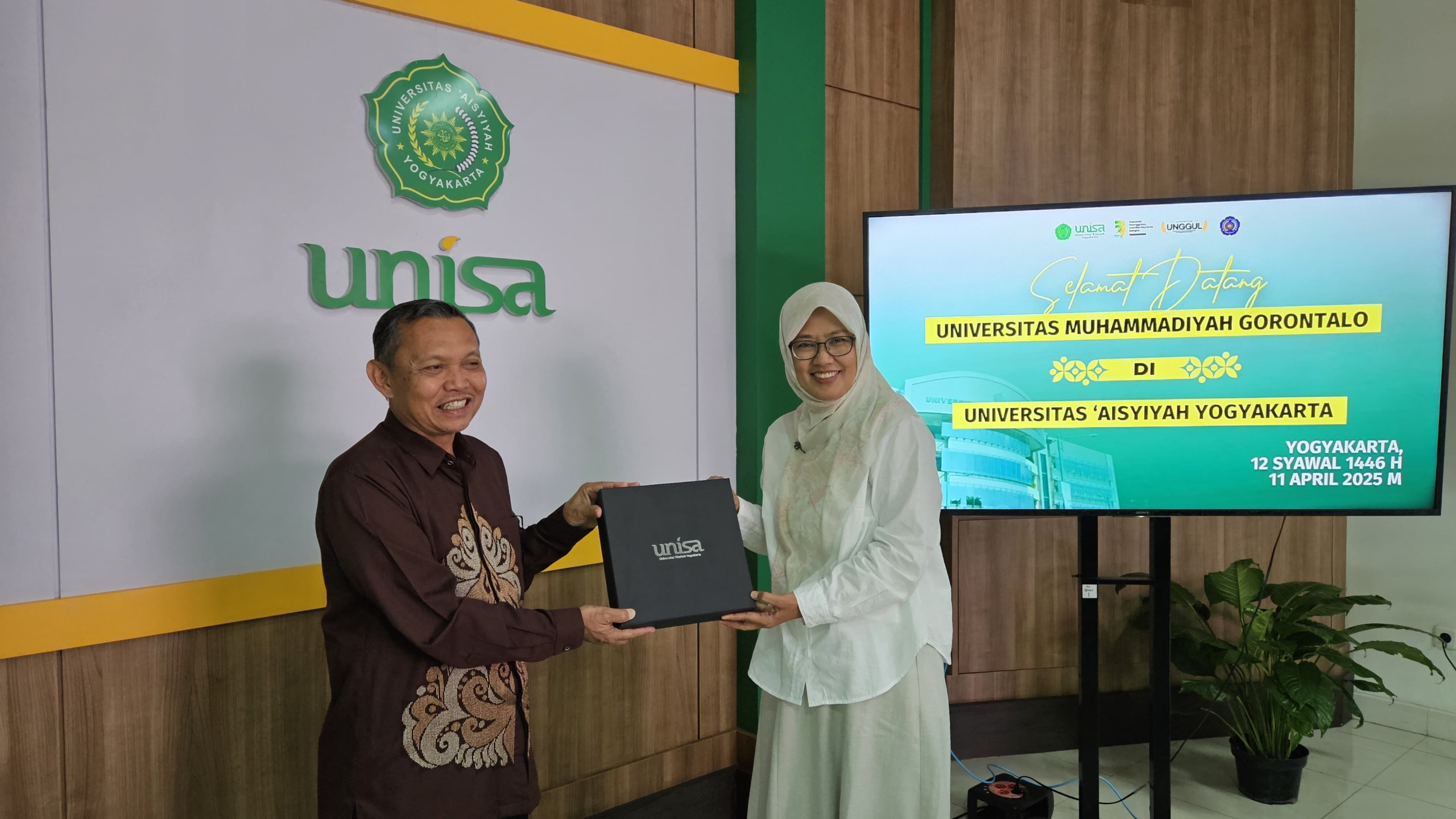 Studi Tiru, Rektor UMGO, Prof. Kadim Memuji Lompatan UNISA
