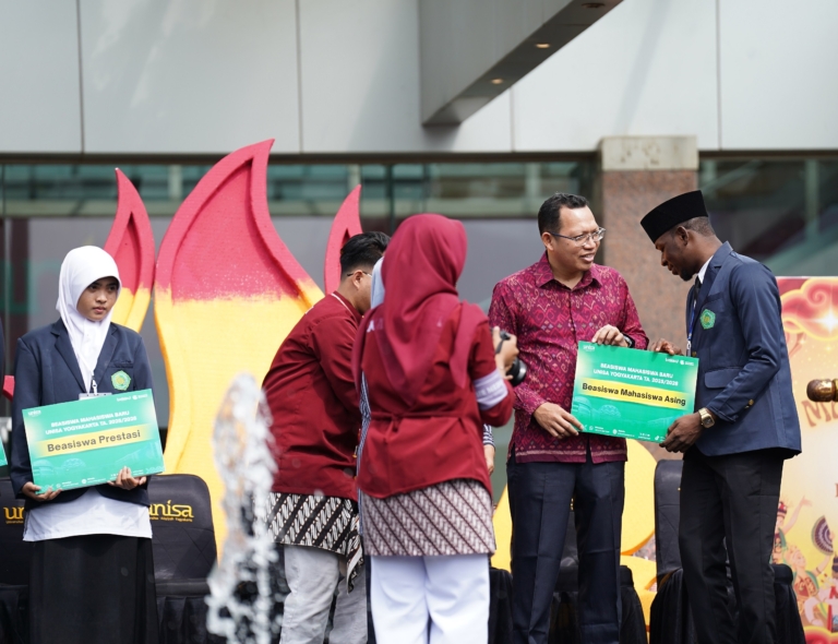 UNISA Yogyakarta Salurkan Beasiswa Rp 14,3 M