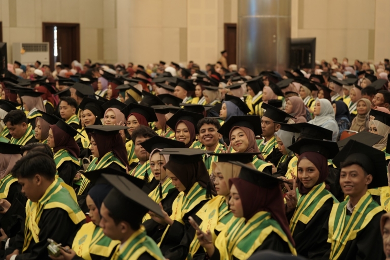 Wisuda Periode 24 Unisa 80 Persen Raih Predikat Cum Laude